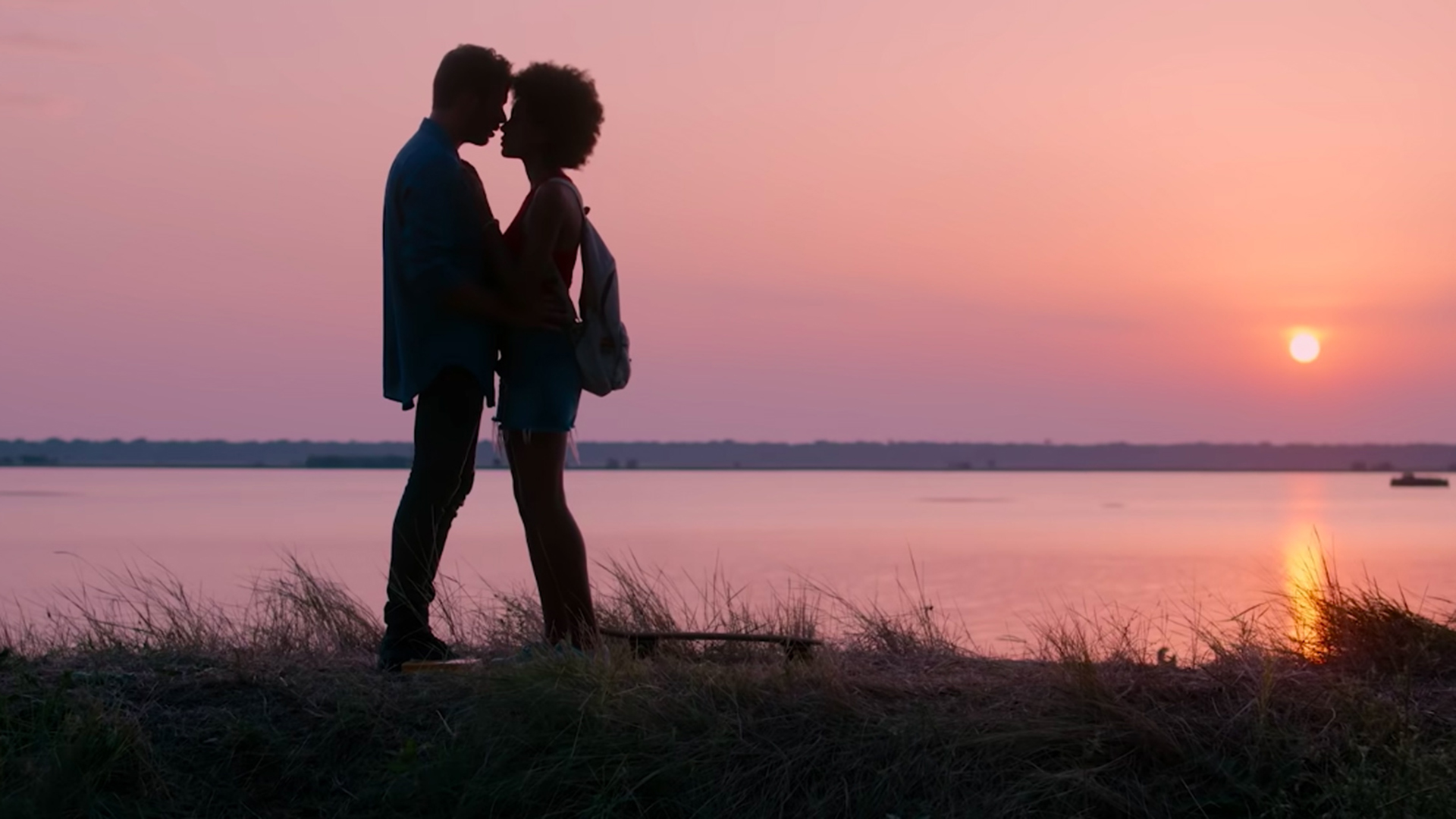 Crítica Summertime: Um passeio ao verão italiano - Caixa de Séries